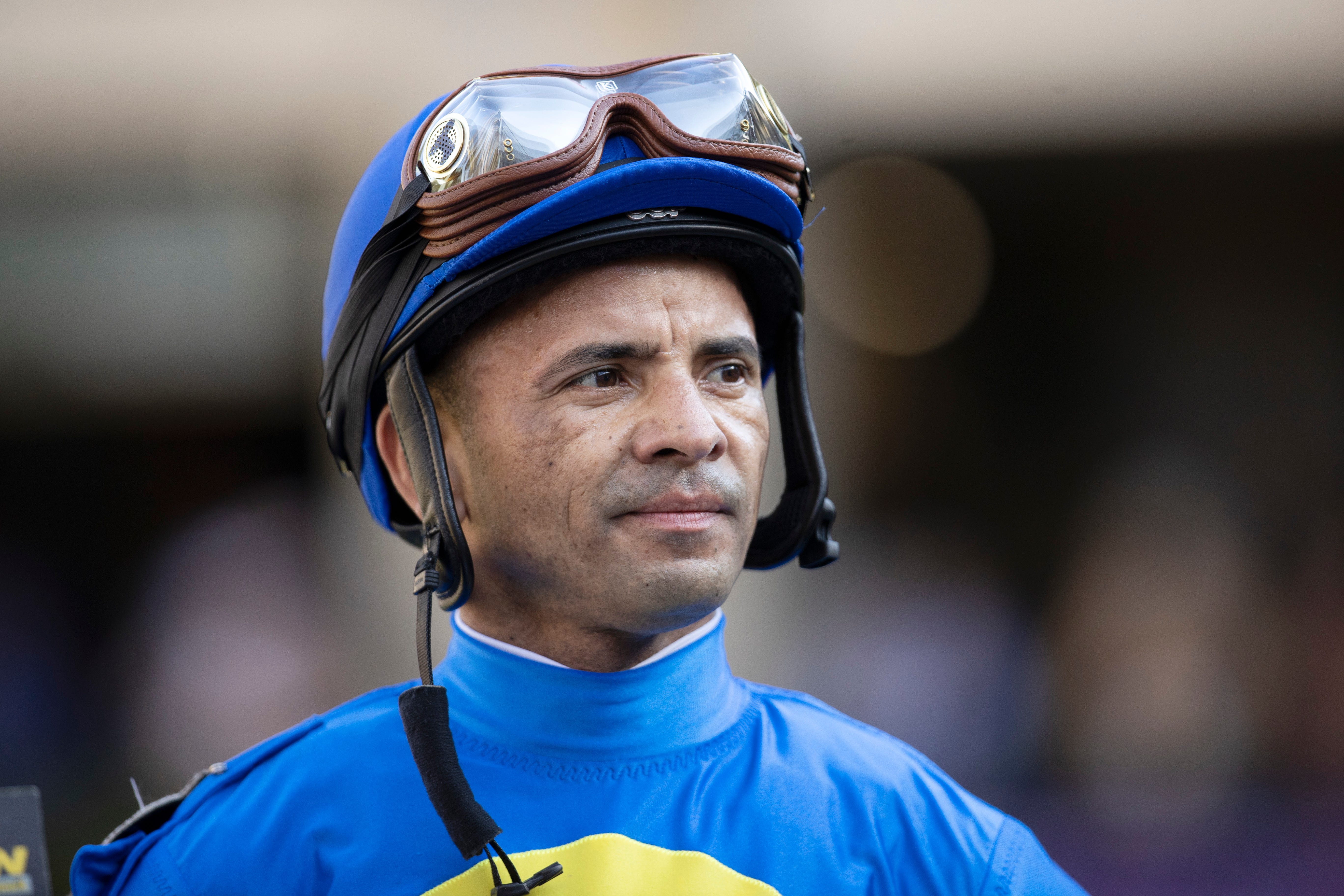 Broken hand will keep Lezcano out of action at least another month