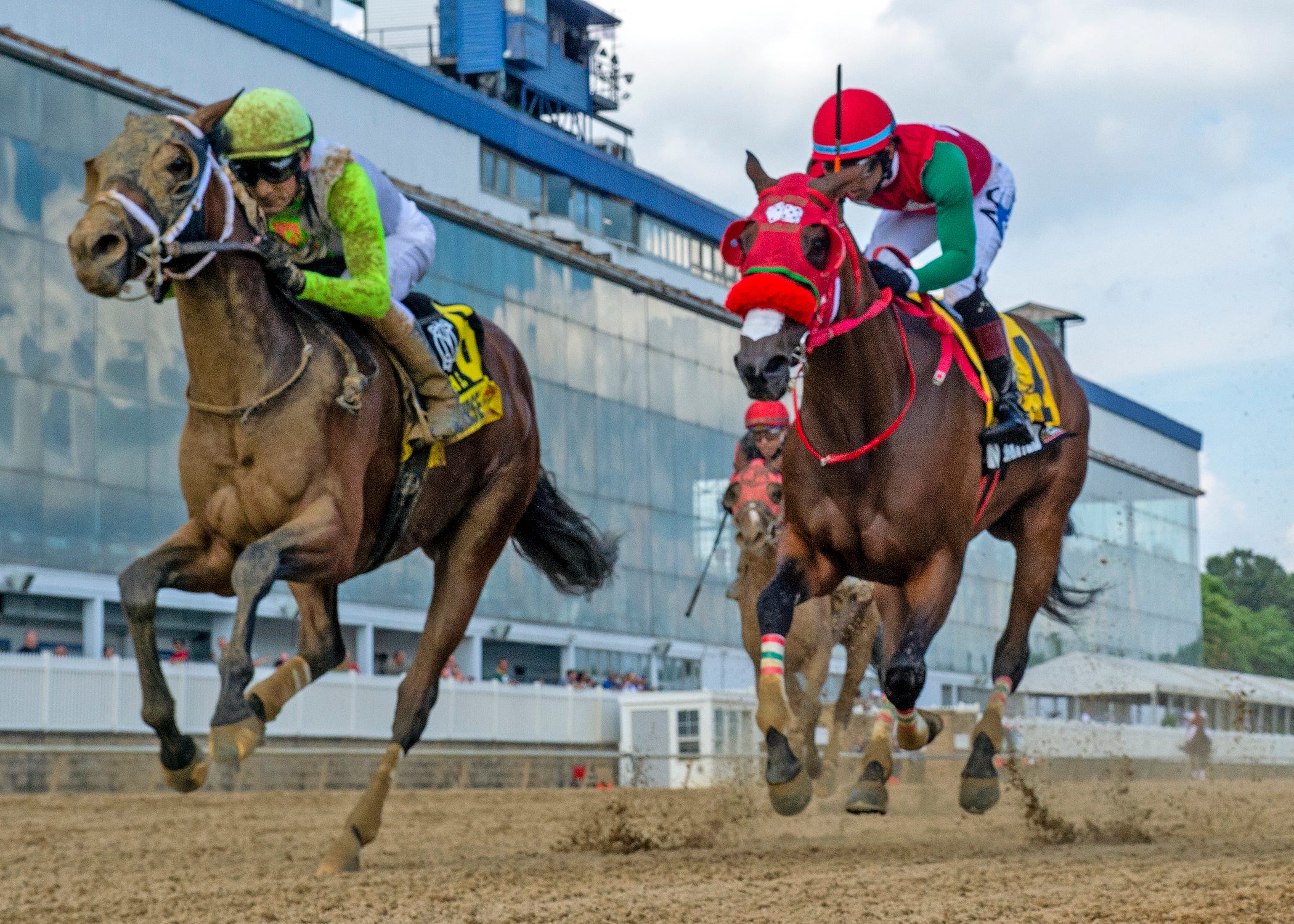 Hybrid Eclipse repeats in Caesar's Wish with a deep closing move