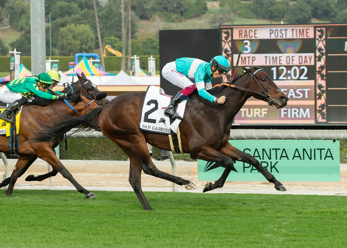 Easter gets his distance in winning San Gabriel