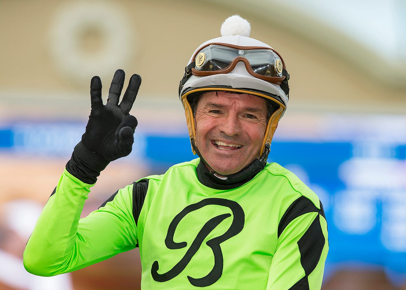Kent Desormeaux nearing return to riding