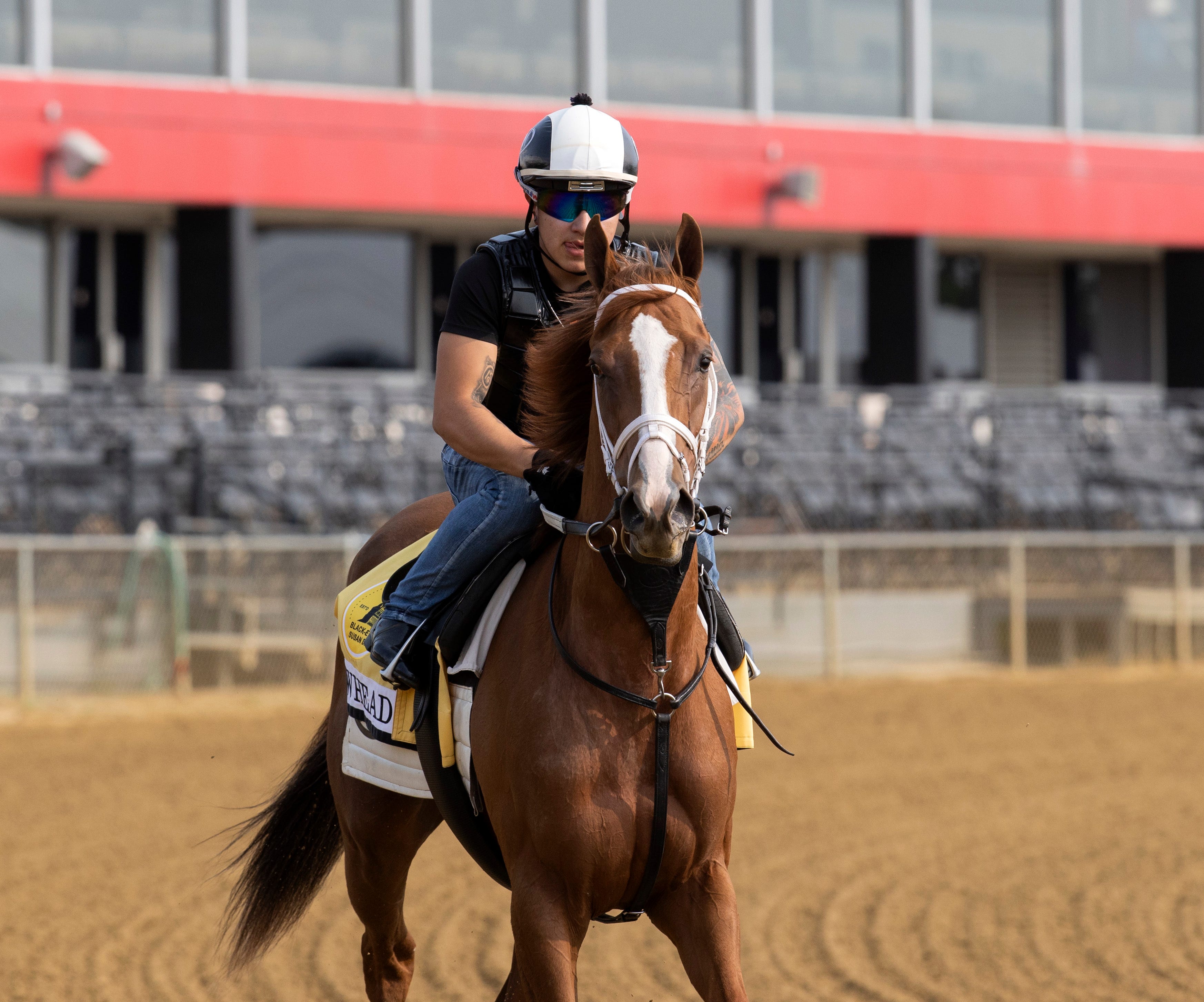 Towhead returns for red-hot Maker barn