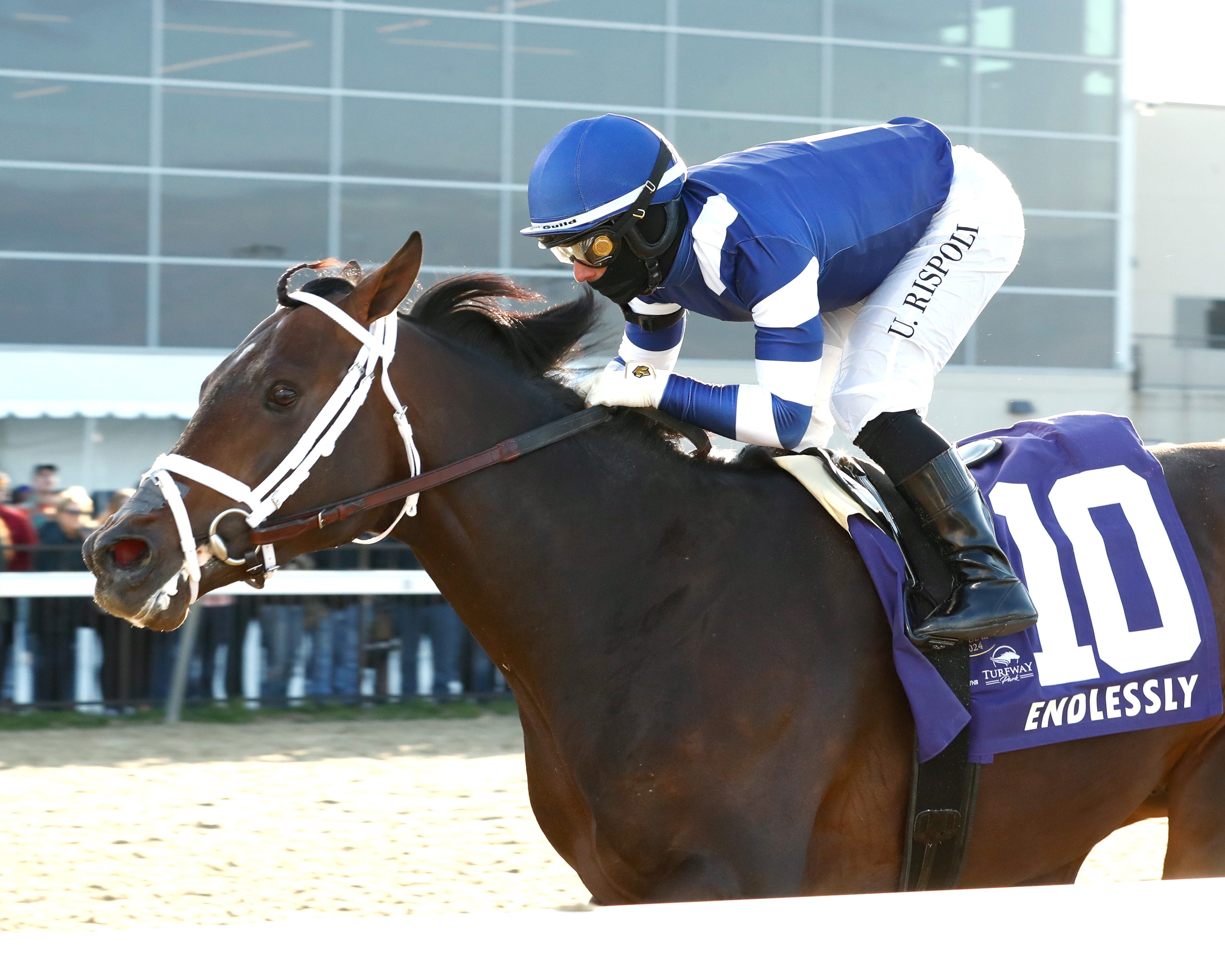 Endlessly makes it look easy in Jeff Ruby Steaks