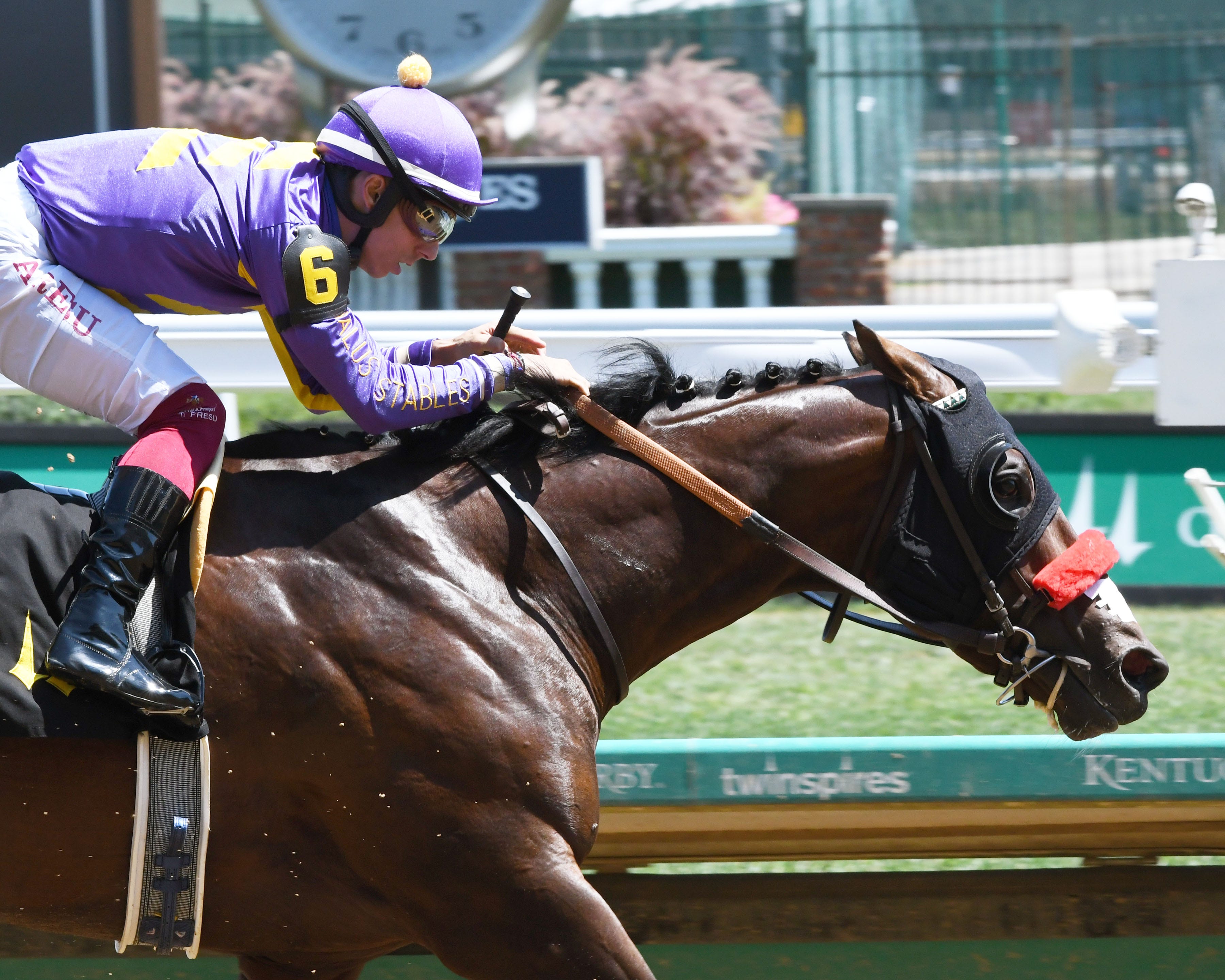Raging Torrent wins going away in Maxfield Stakes