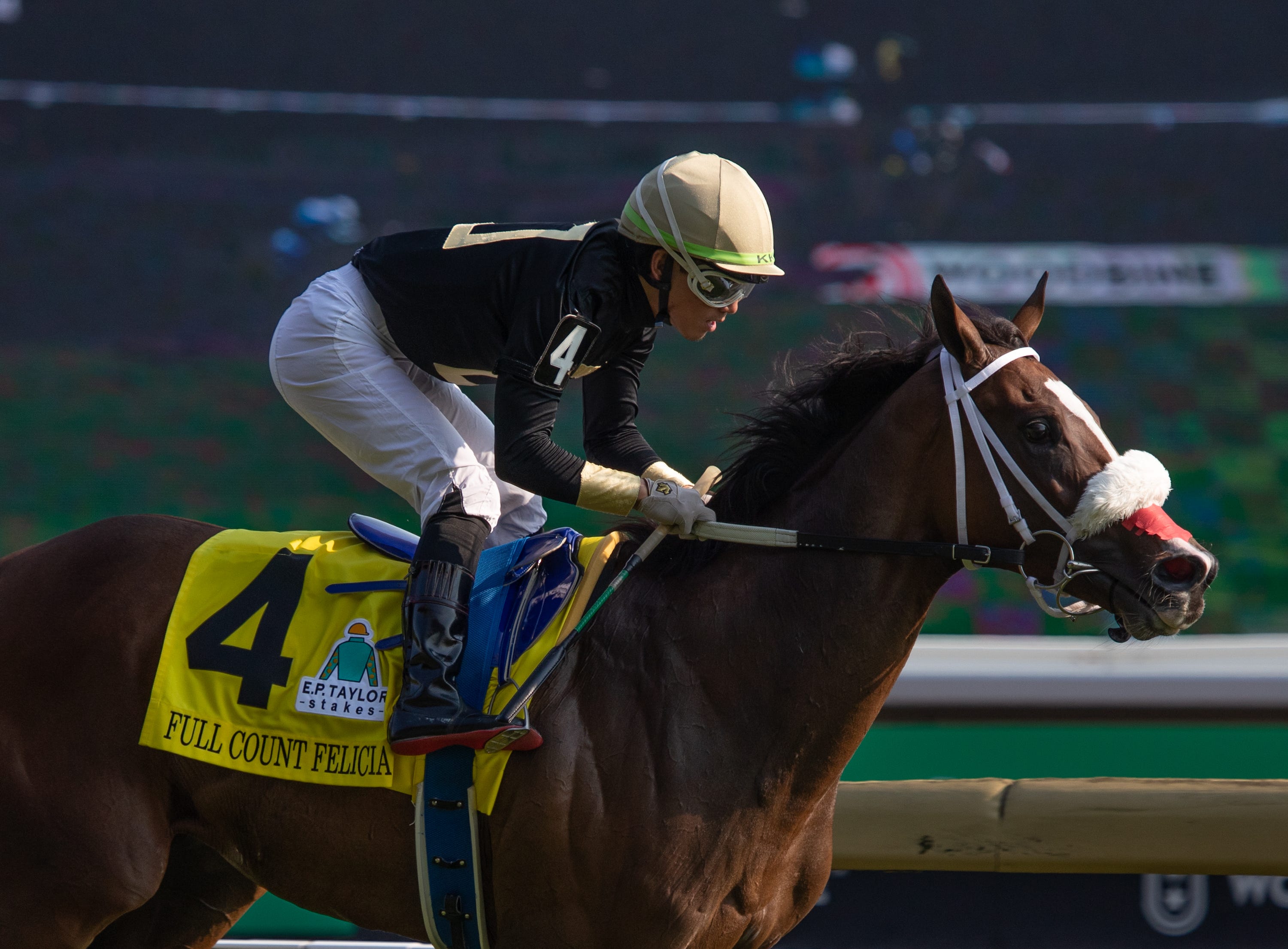 Full Count Felicia's early lead holds up in E.P. Taylor