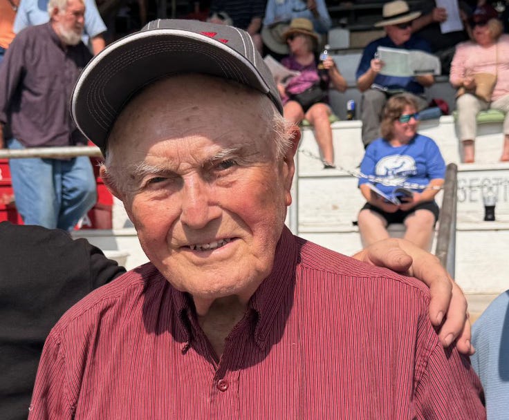 Shenandoah Downs: 95-Year-Old Virginia Harness trainer wins race