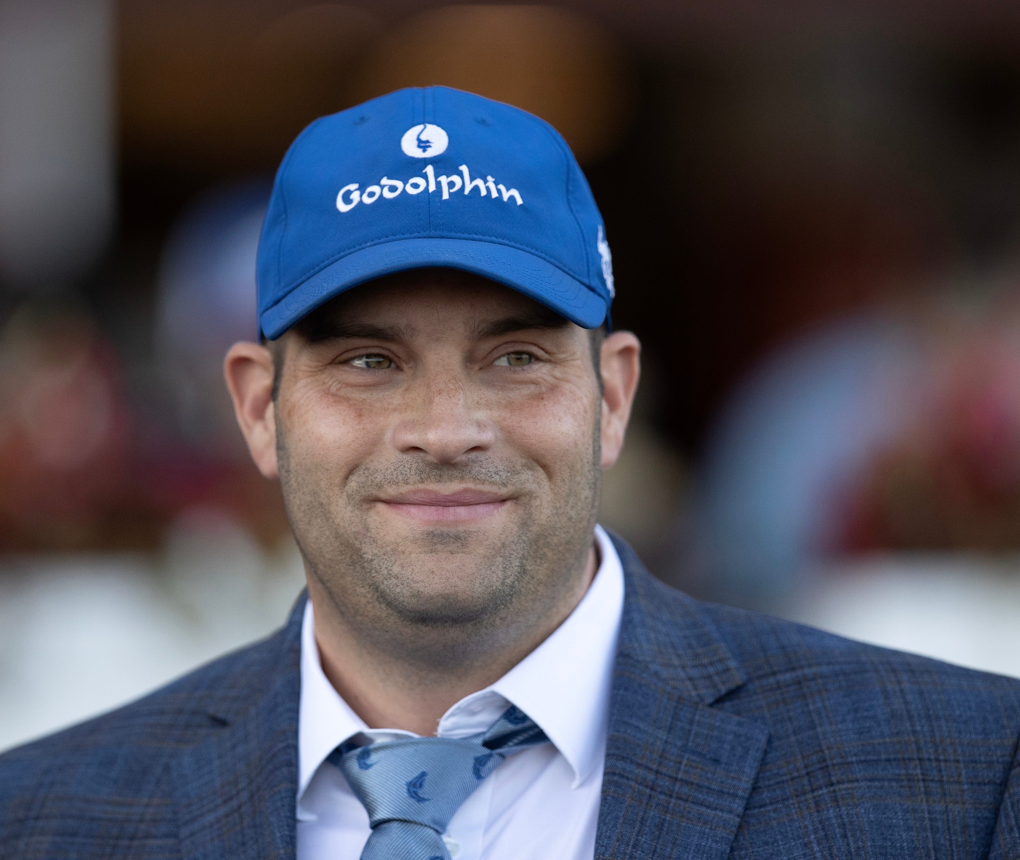 Cox sets stakes record, wins fifth straight training title