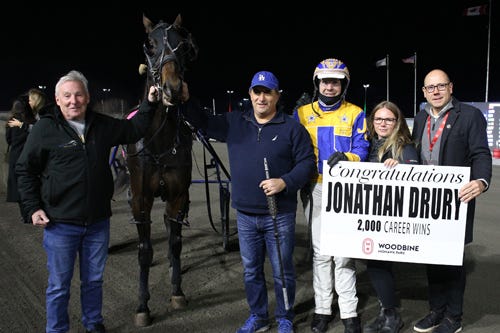 Woodbine Mohawk Park: Jonathan Drury collects career win 2,000