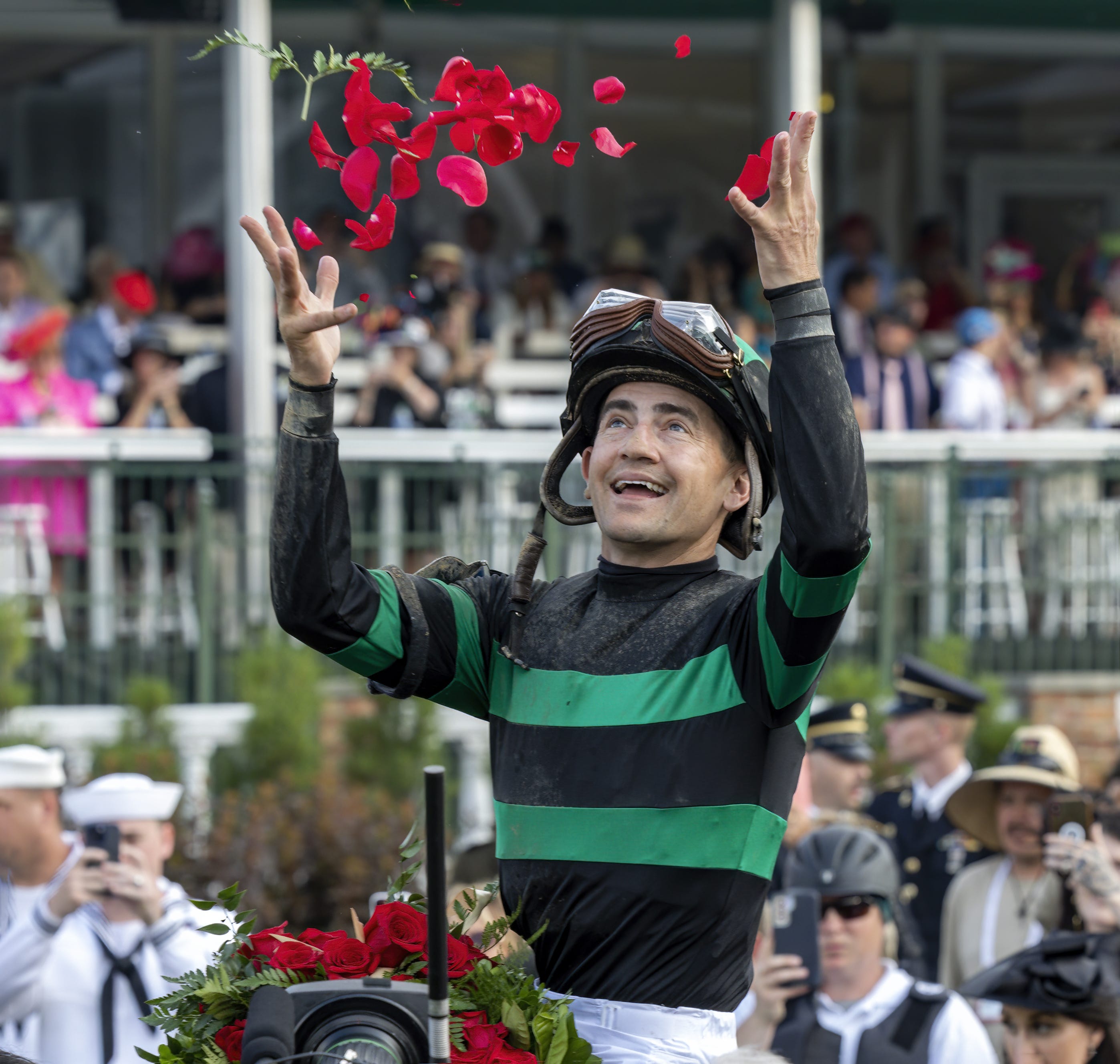Five jockeys named as finalists for Woolf Award