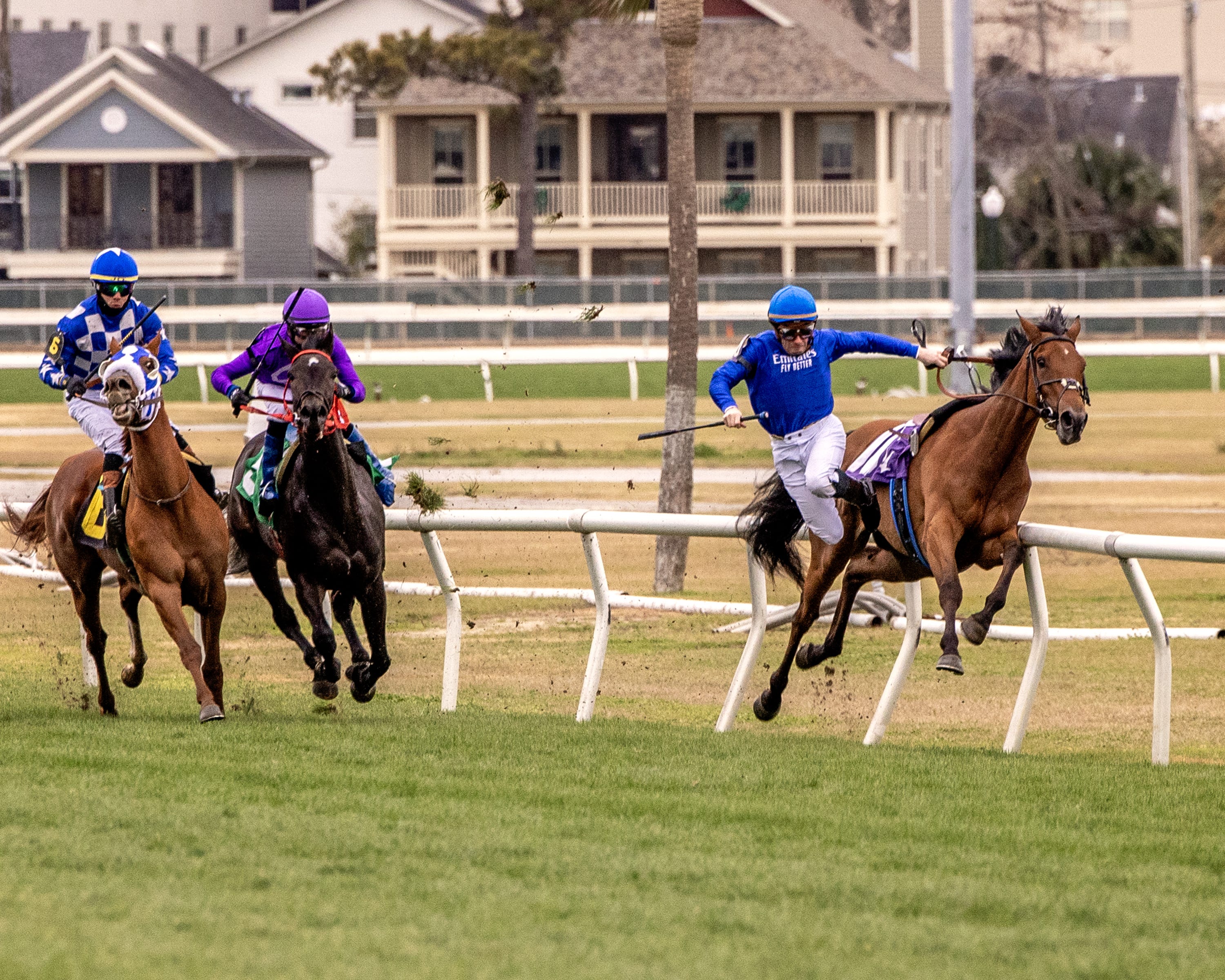 Cannon hoping to hang on aboard Pondering