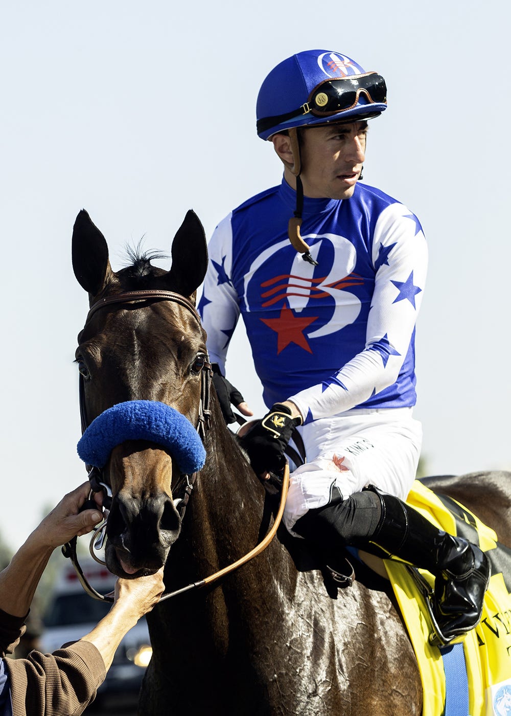 Jockey Hernandez has busy upcoming schedule with trip to Kentucky