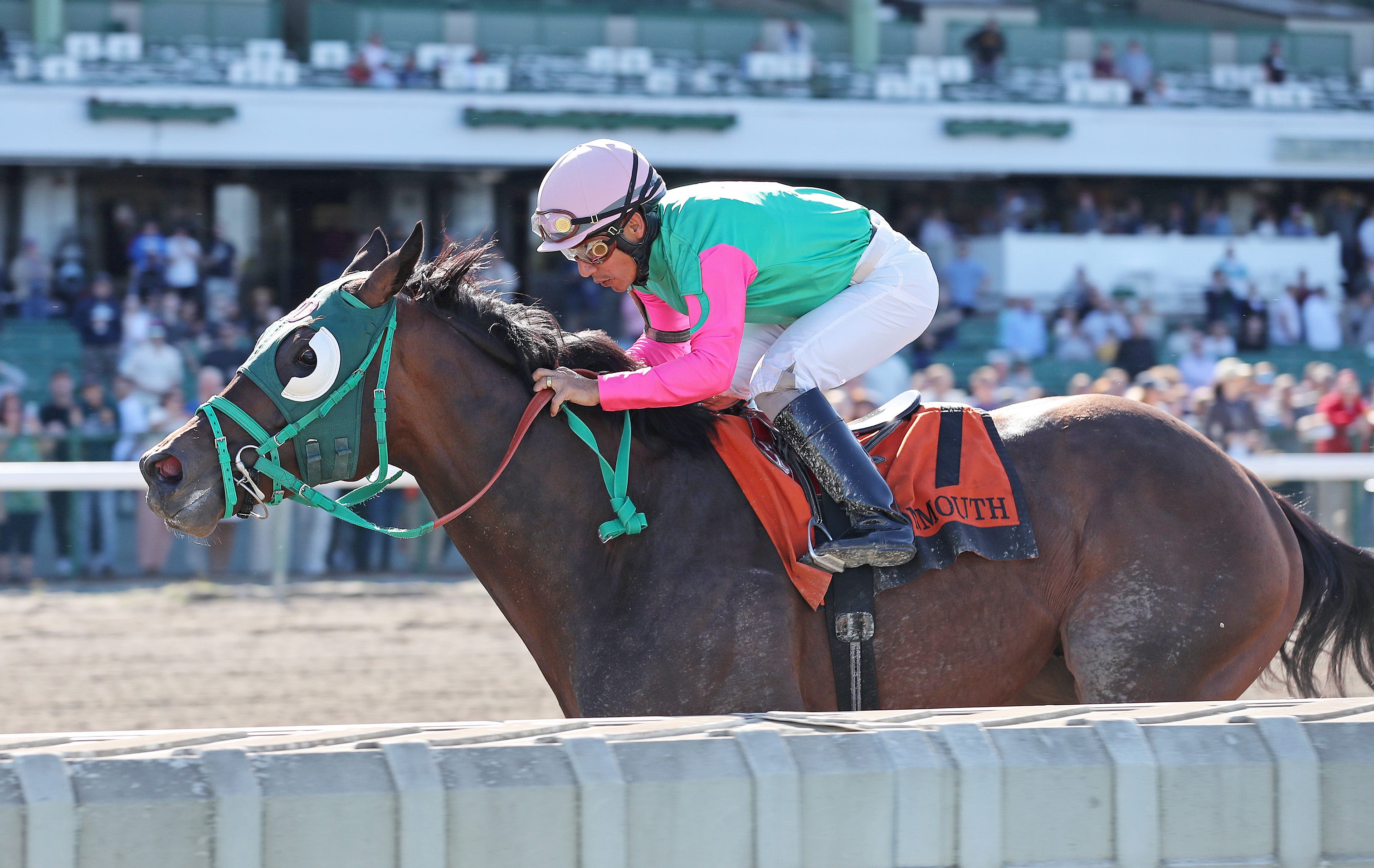 Lopez caps four-win day aboard Kentucky Outlaw in Long Branch