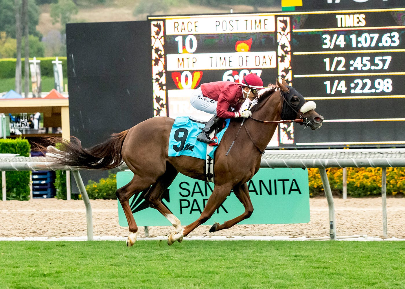 Lunar Impact lands easy victory in Mizdirection Stakes