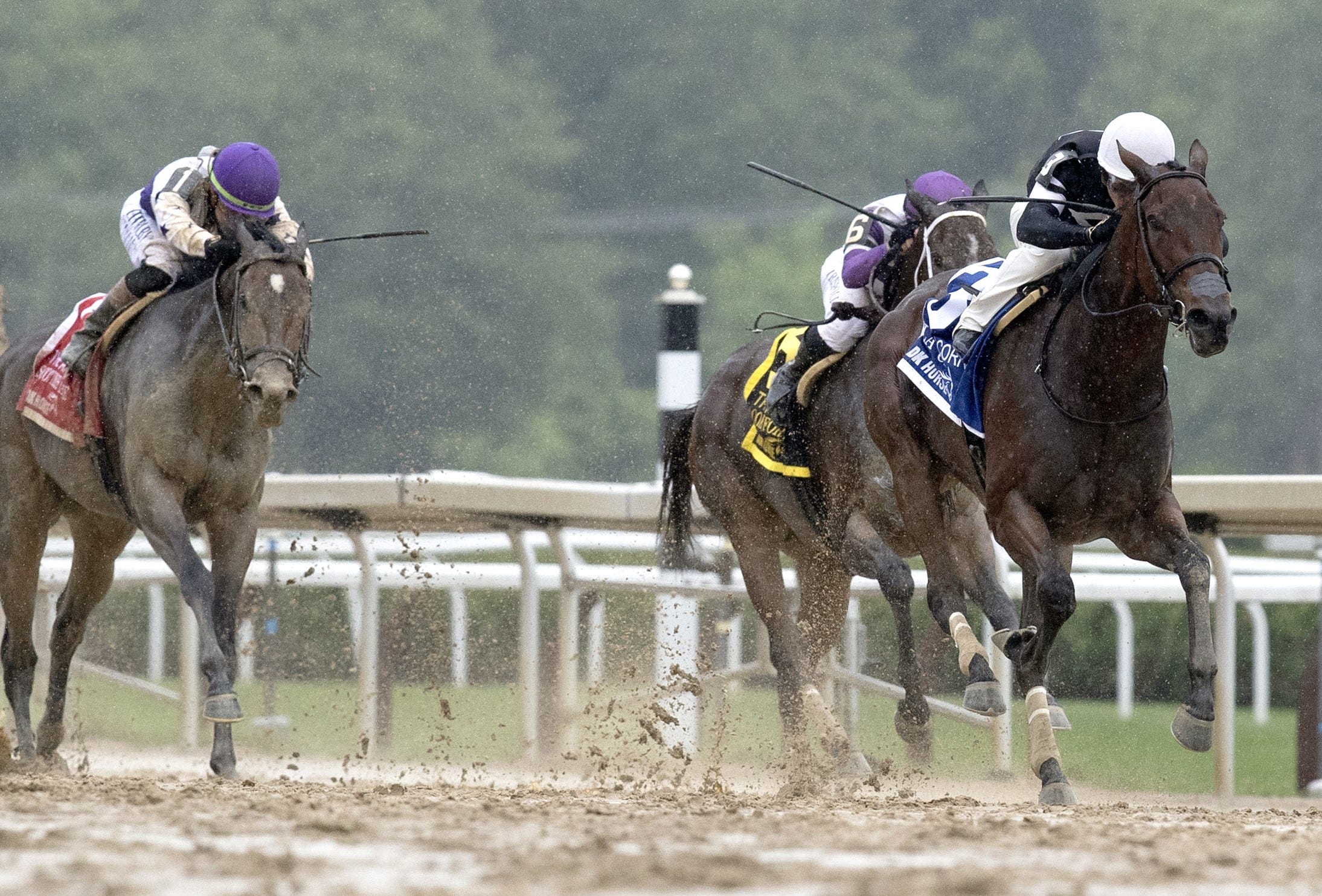 La Cara cruises through the slop in Acorn score; Good Cheer fifth at 3-10