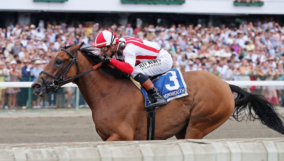 Randomized regains winning form in Molly Pitcher Stakes
