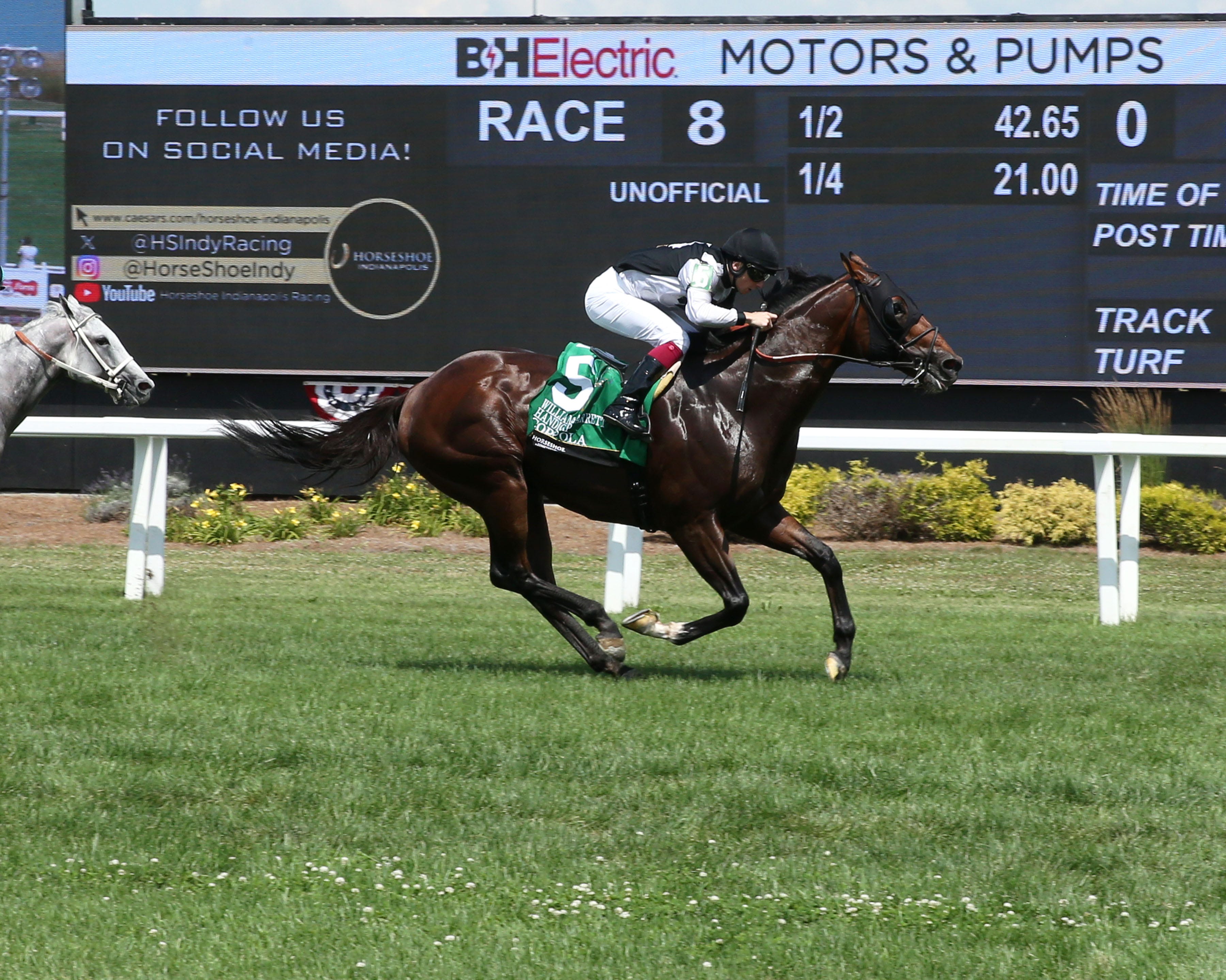 Luna Louska just misses track record in Clarksville; Coppola sets track ...