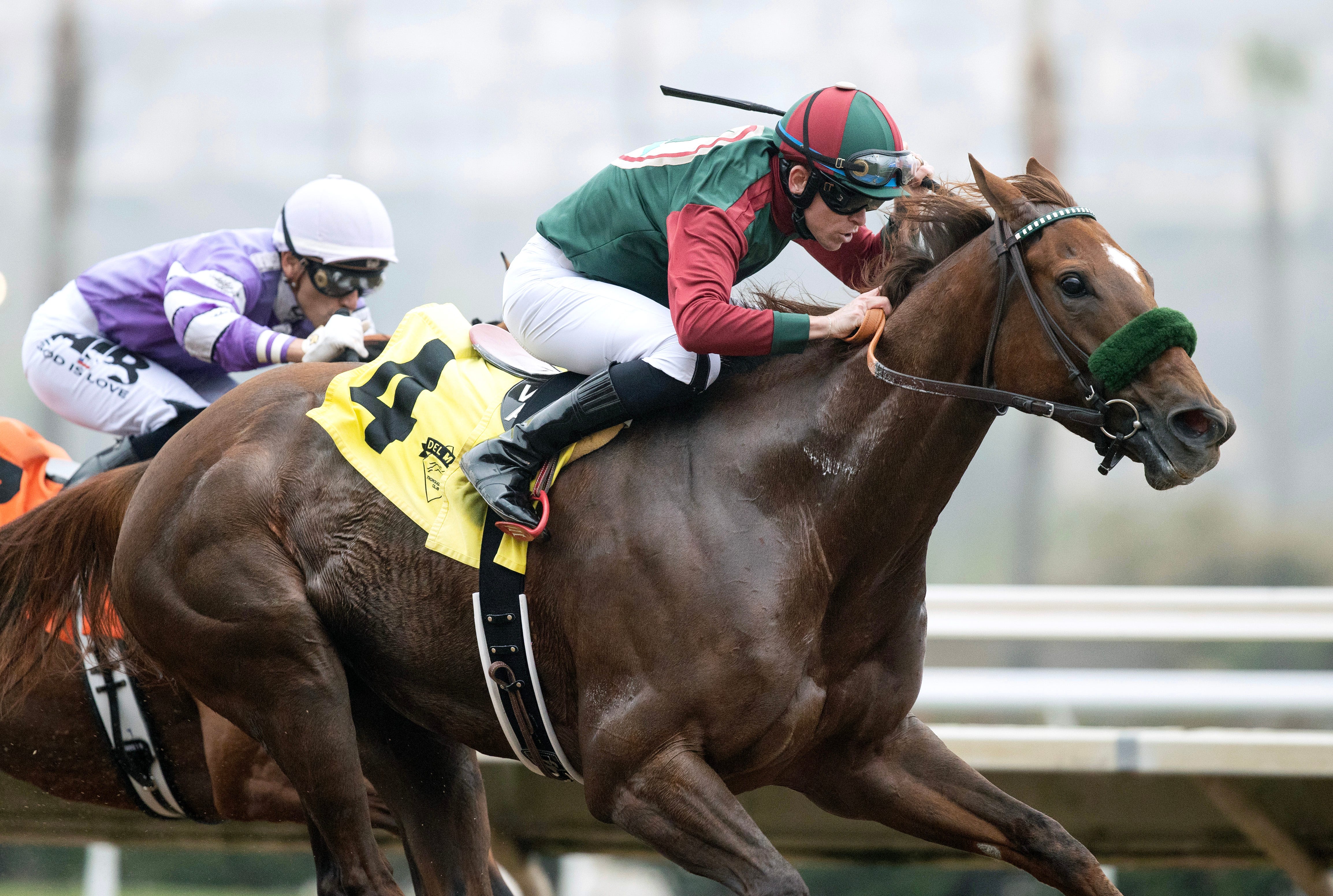 Grand Slam Smile outlasts Issa Court in Betty Grable Stakes