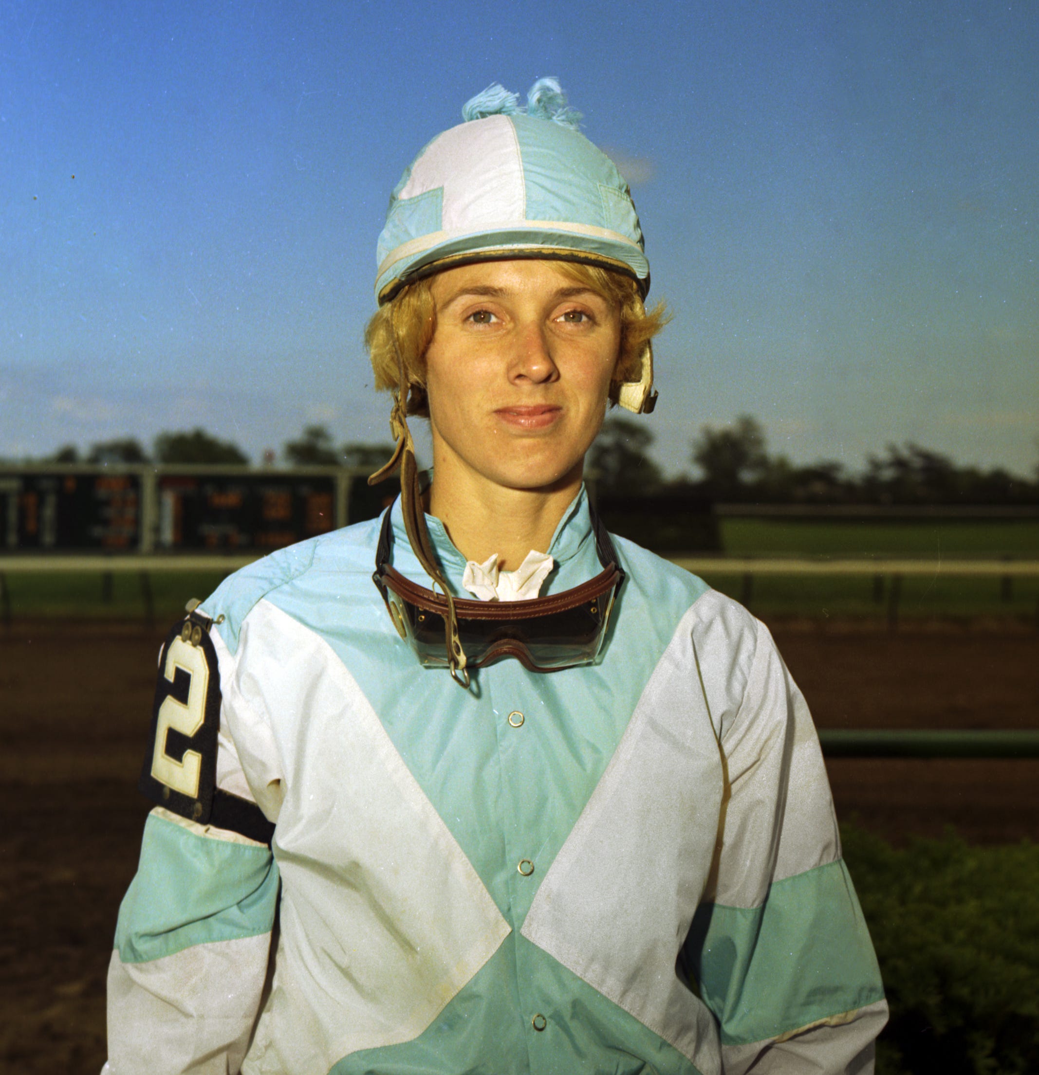 Diane Crump, first woman to compete as jockey in U.S., dies at 77
