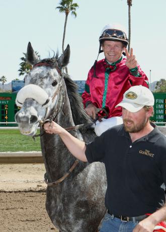 Turf Paradise: Collins rides 2,000th winner