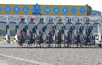 Del Mar opening day something to cheer about