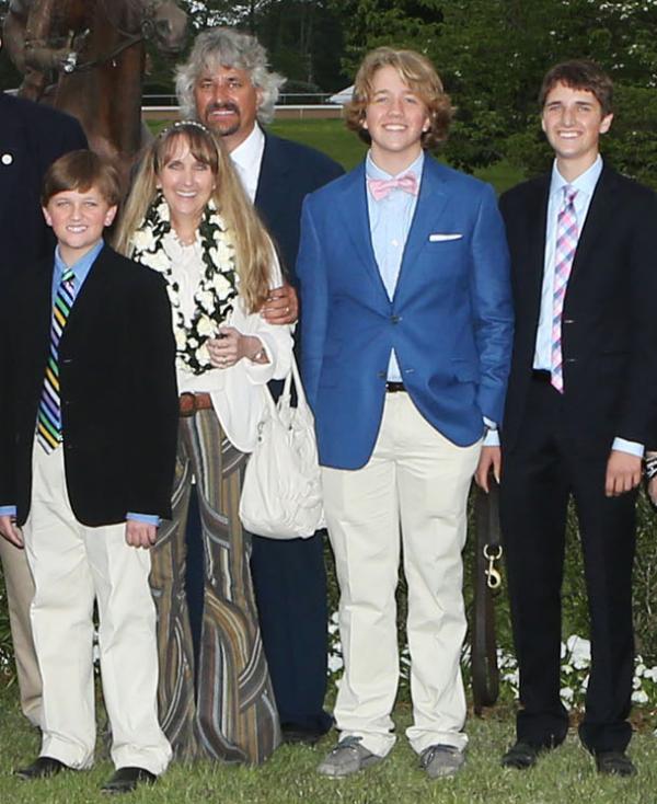 Asmussens outrun personal, professional trials