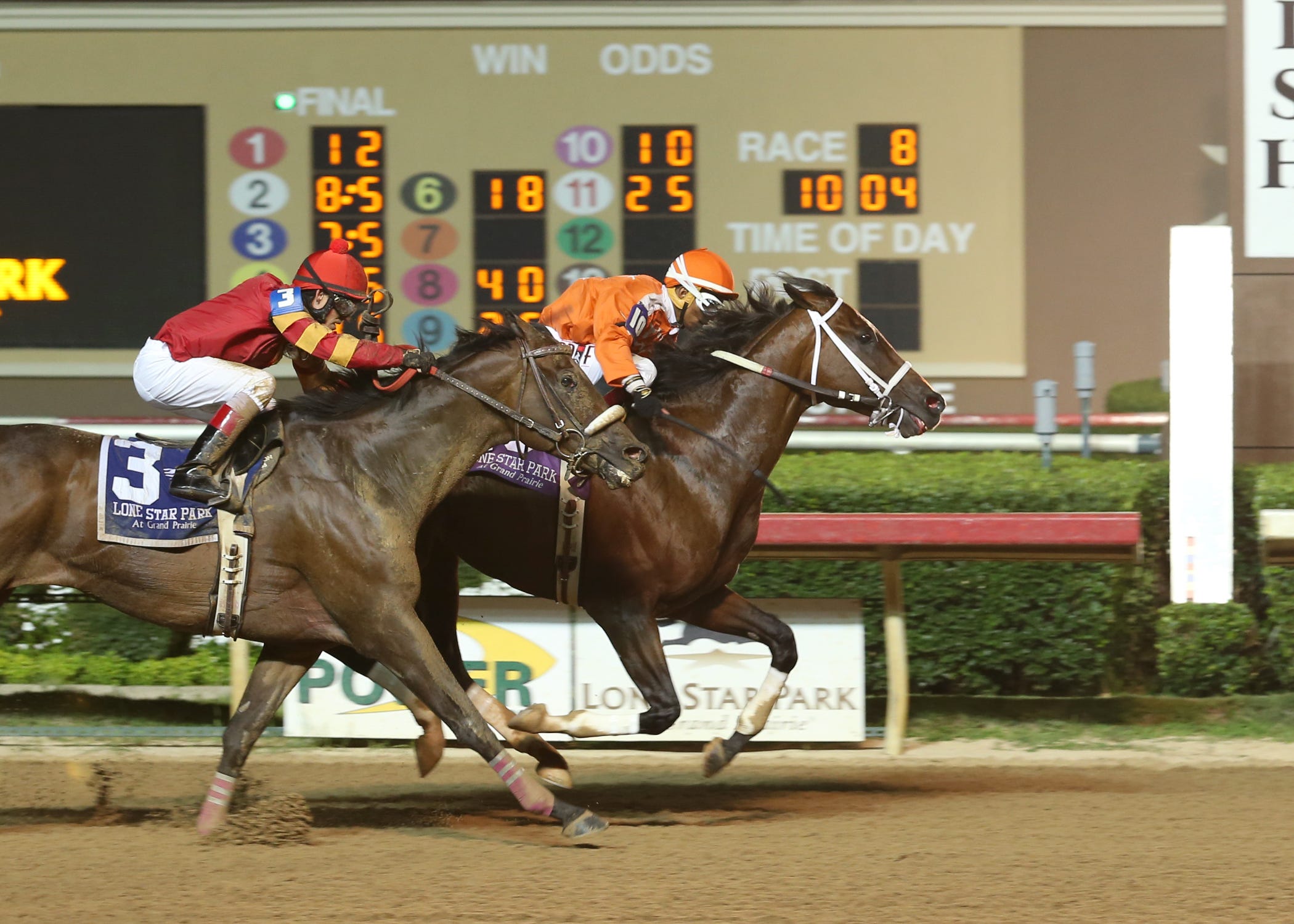Texas Bling holds off favorite in Assault