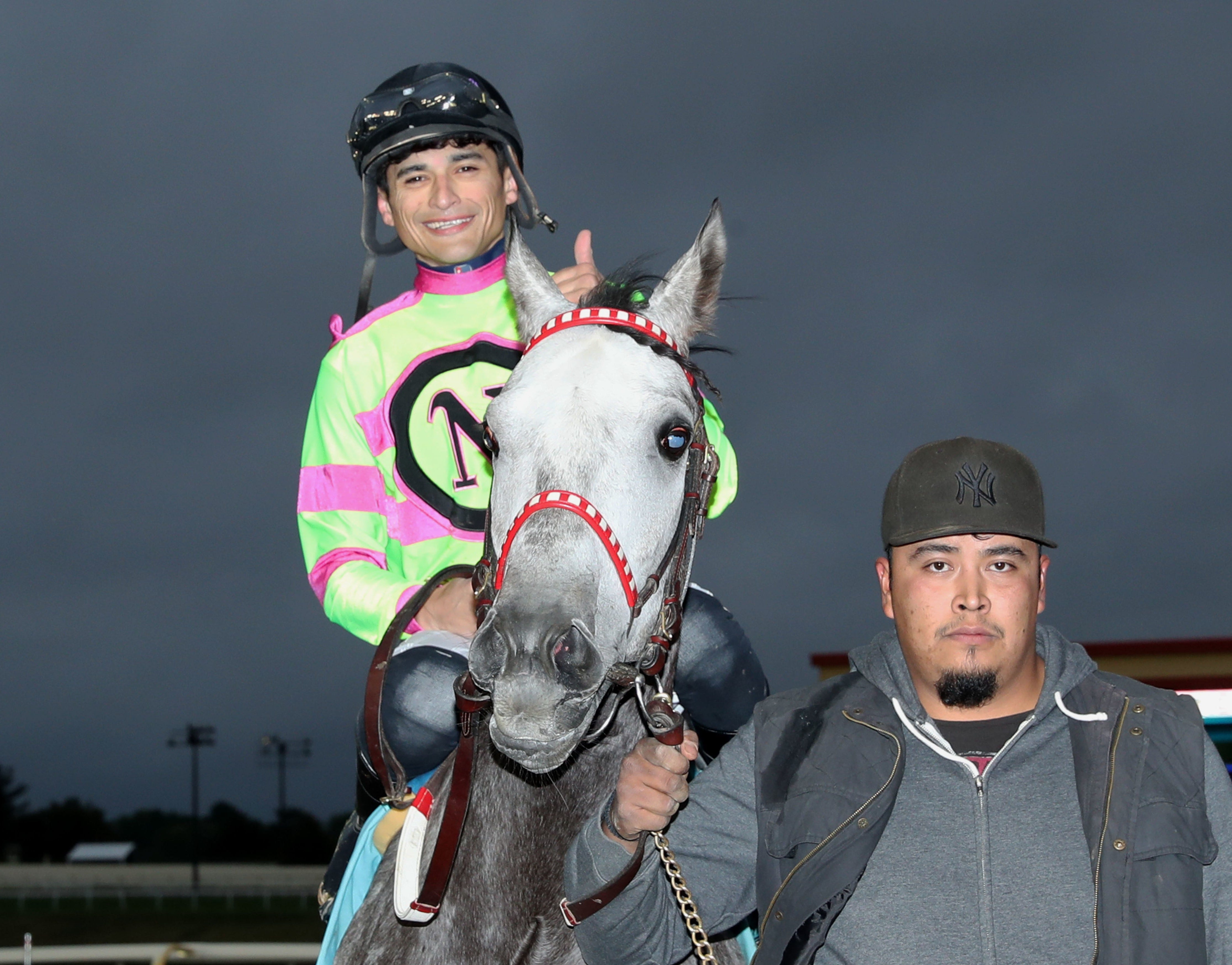 Jockey Alex Canchari dead at age 29