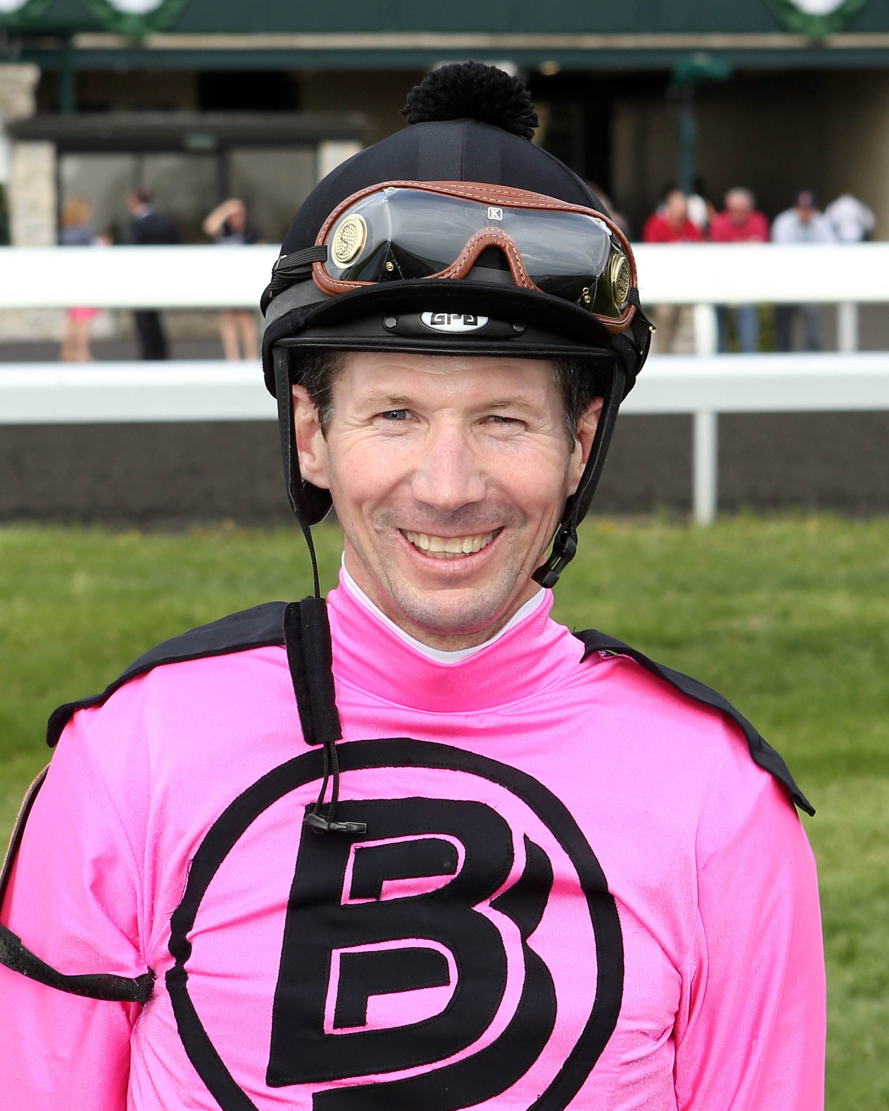 Elliott will ride for Casse at Del Mar