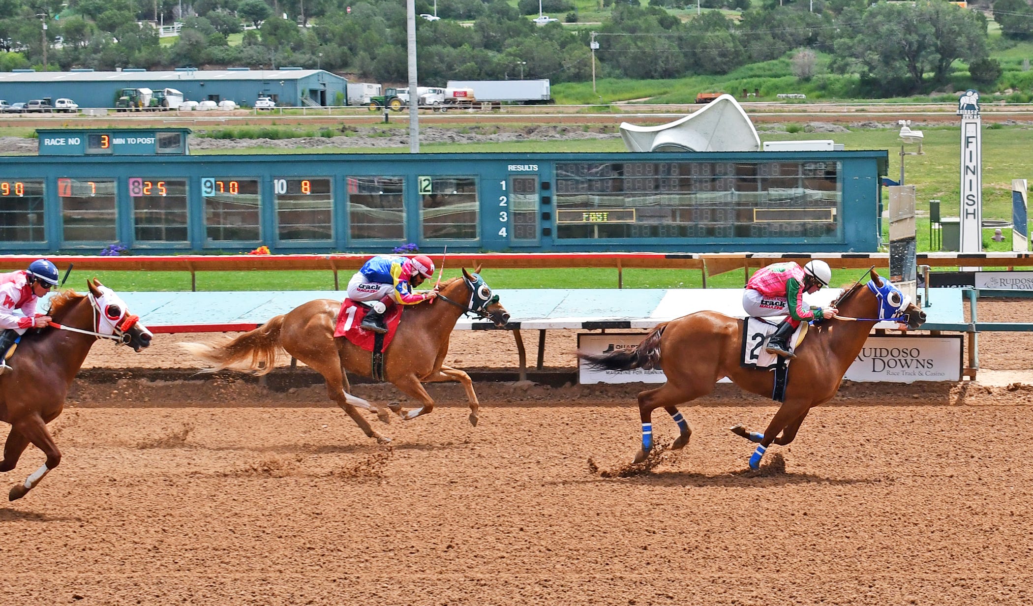 Apollitical Candy V, Fdd Scout top qualifiers for All American Derby