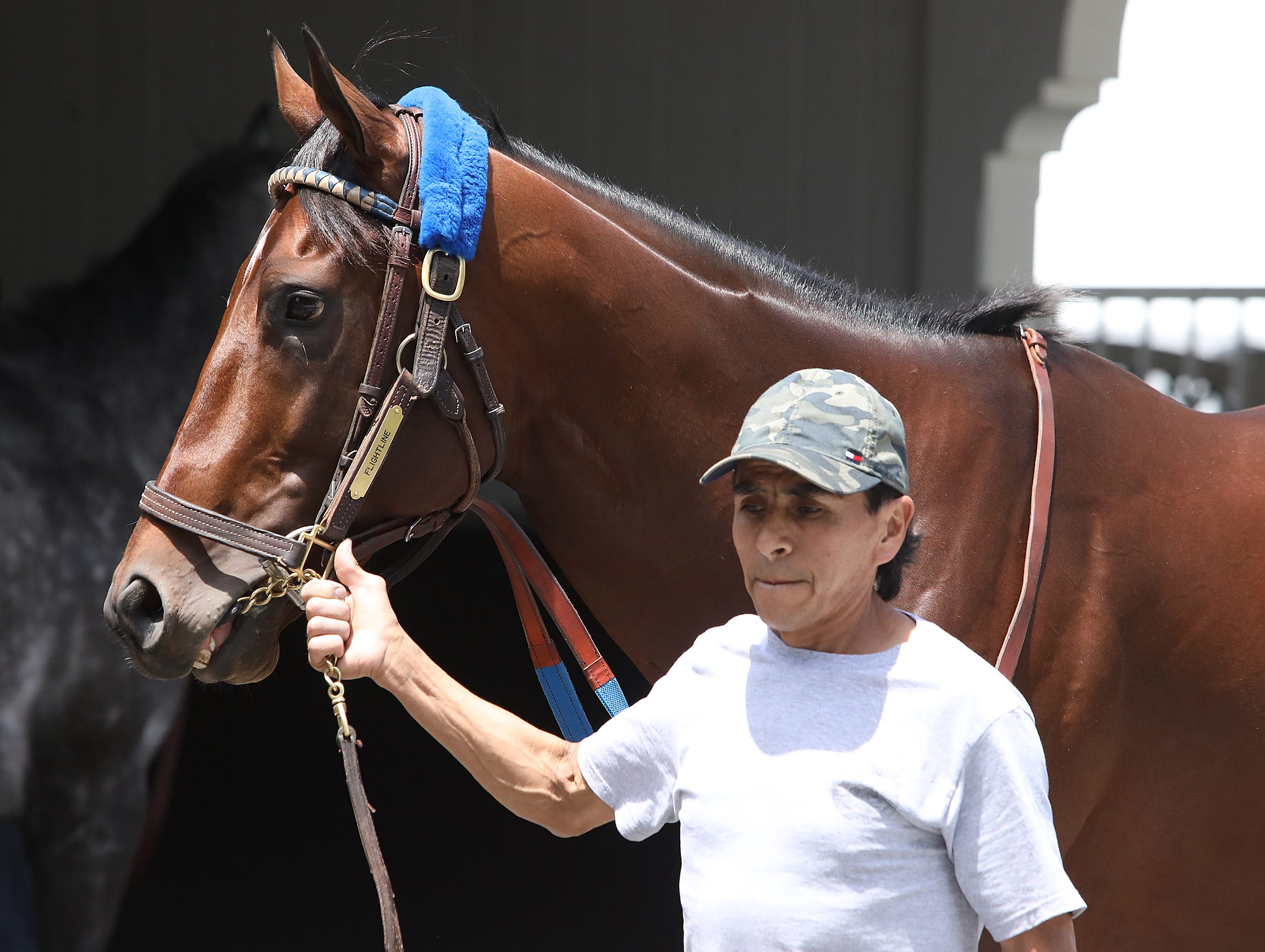 Flightline looks sharp in five-furlong work for Pacific Classic