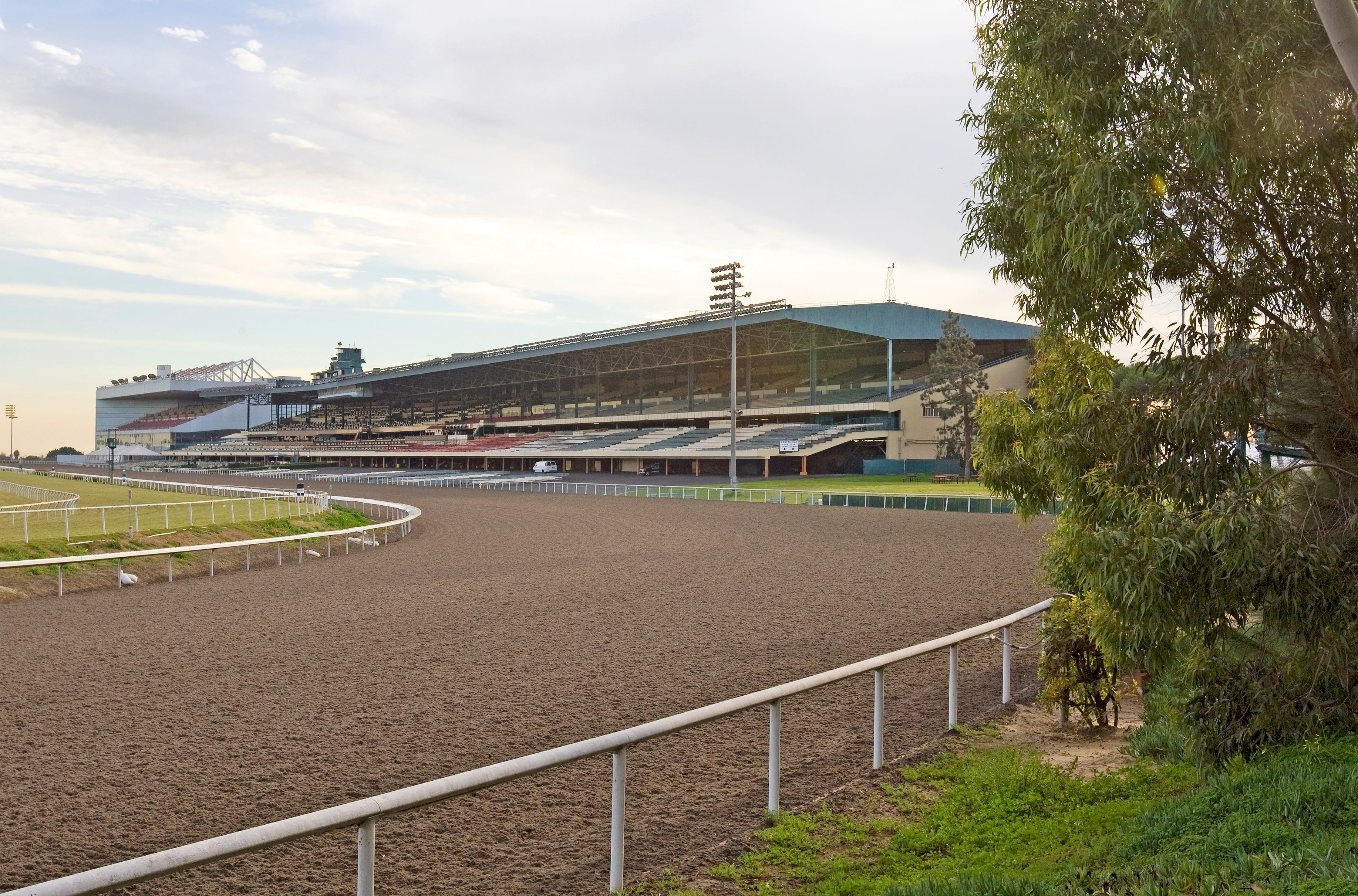 History Challenge: Hollywood Park's stakes a success from start