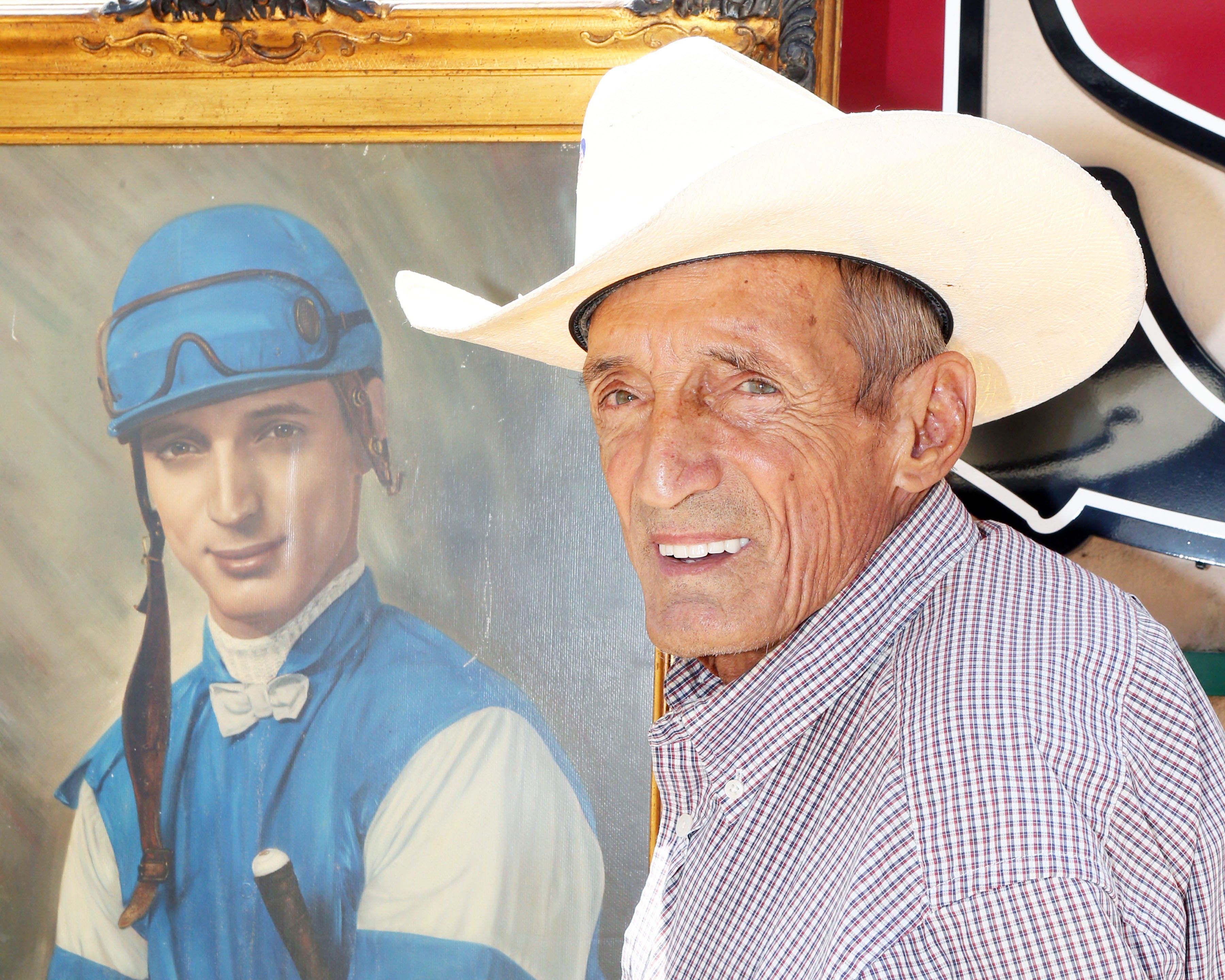 Jockey 'Cowboy' Jones dies at 79