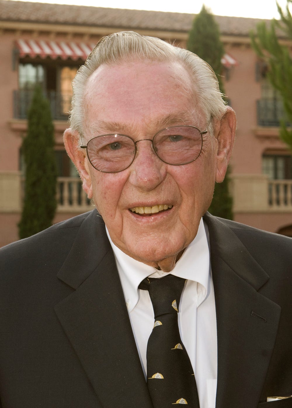 Jack Robbins, influential California horseman and vet, dies