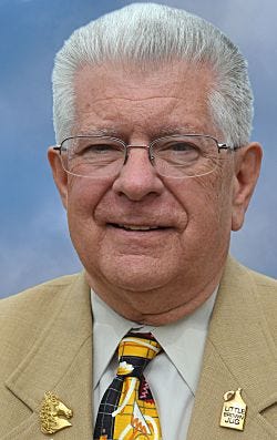 Harness: Roger Huston stepping down as announcer at The Meadows