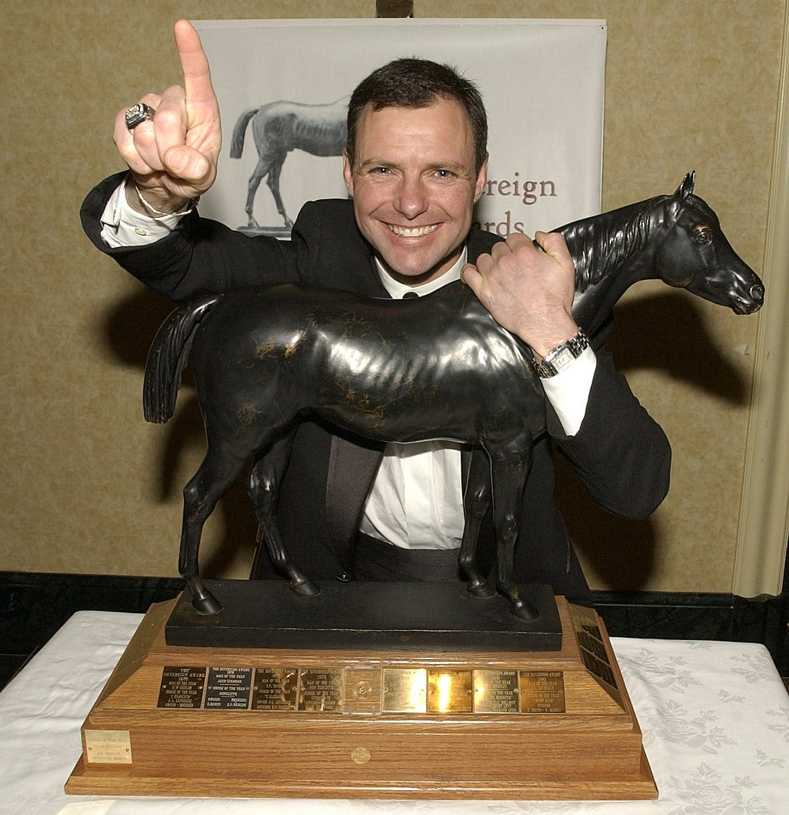 Canadian jockey Todd Kabel dies at 55