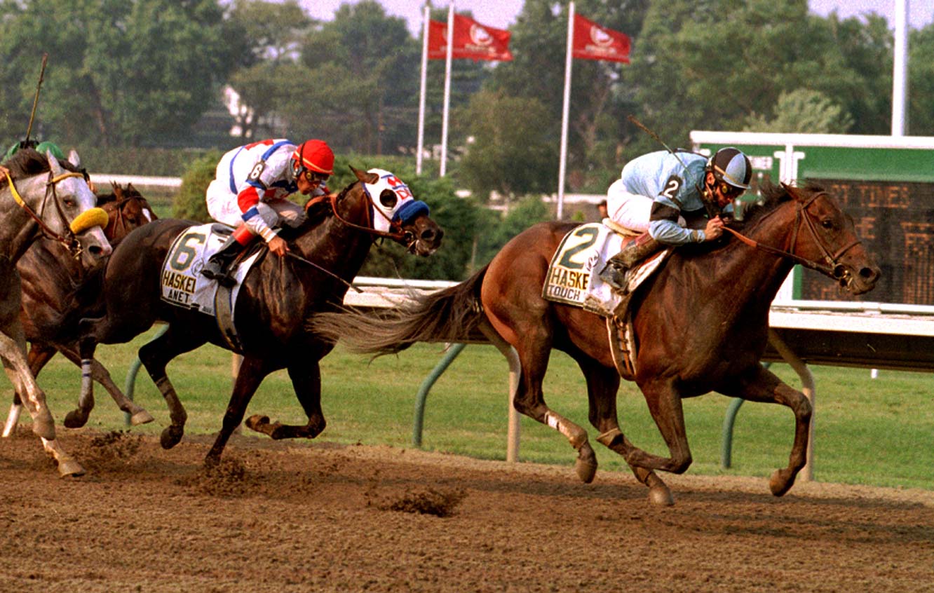 Touch Gold heads Canadian Horse Racing Hall of Fame's 2011 class