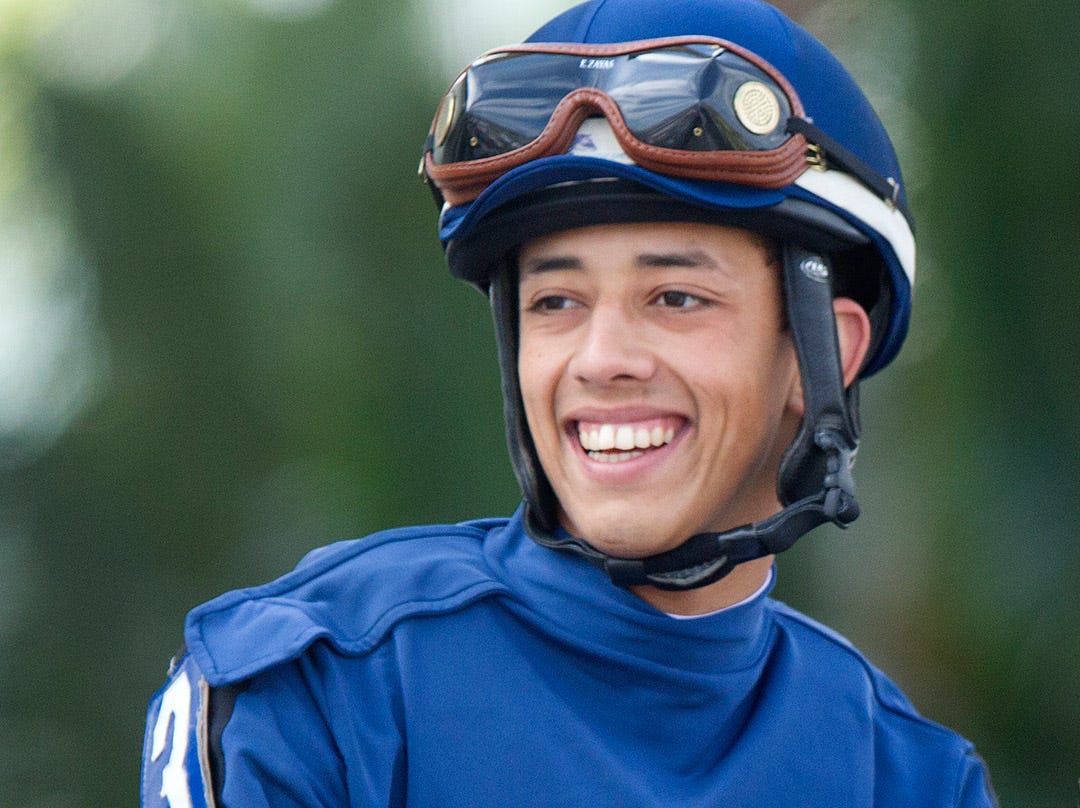 Zayas taking time off to fix injured shoulder